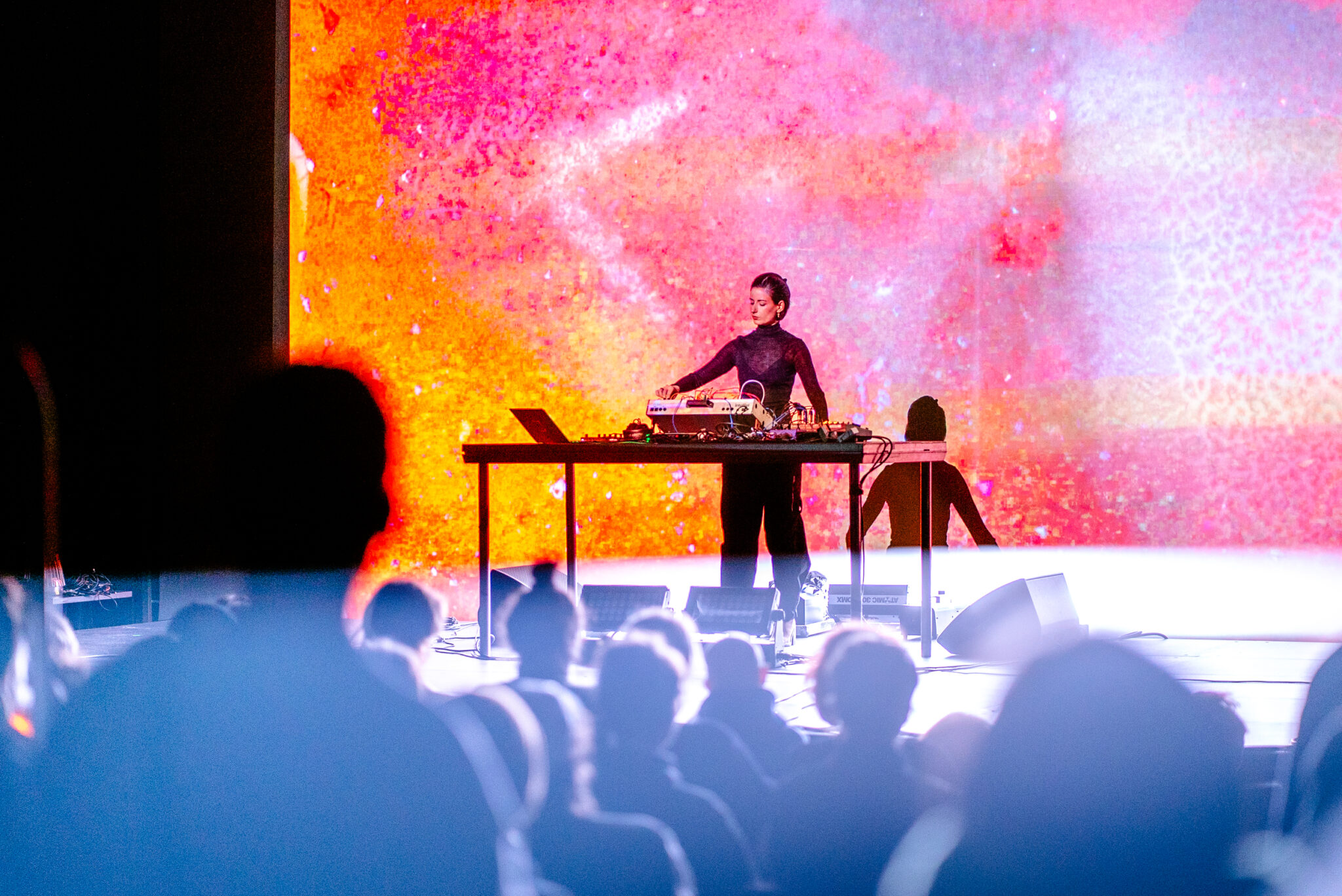 Maya Shenfeld + Pedro Maia – Under The Sun – Re-Imagine Europe